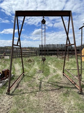 Dunkle Auction Services Inc. - Pipe Framed 'A' Frame On Wheels w/ Chain ...