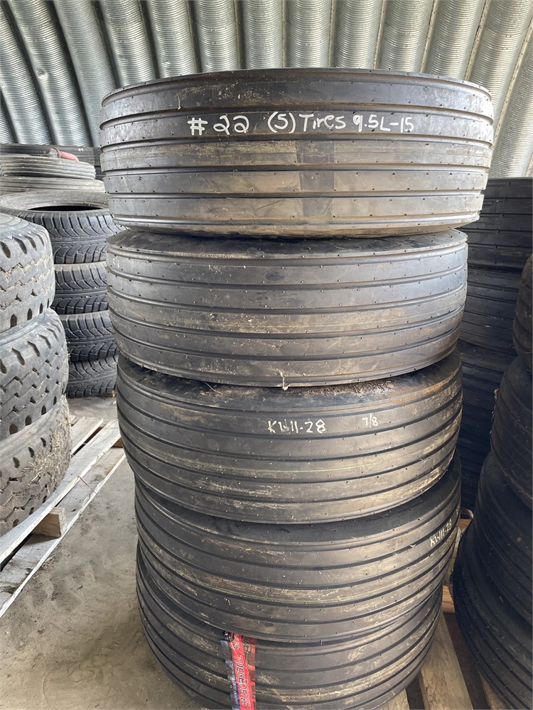 Dunkle Auction Services Inc. - (5) NEW 9.5L-15 Implement Tires - (Group#22)