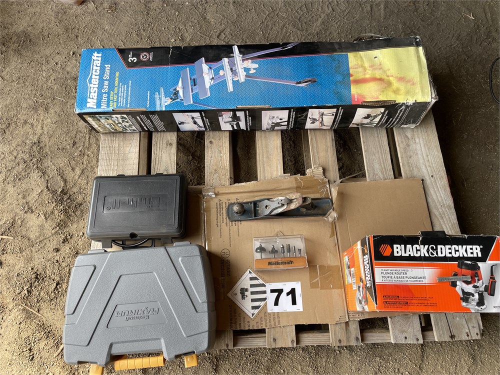 Dunkle Auction Services - MASTERCRAFT Maximum 18V Drill With Charger ...