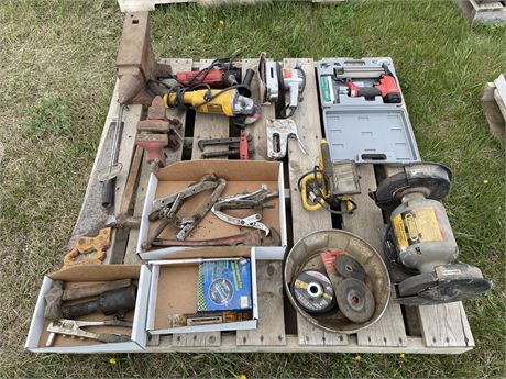 Dunkle Auction Services - Anvil, Trademaster 8" Bench Grinder, Gear ...