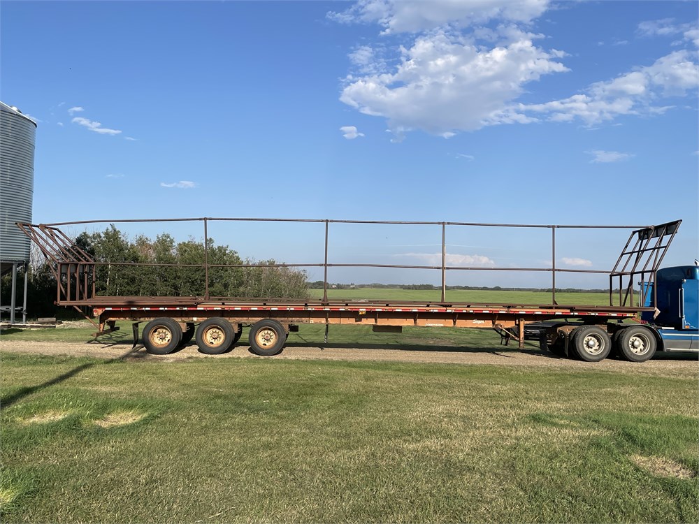 Dunkle Auction Services - 1998 LODE-KING Tri-Axle Highboy 53 Ft ...