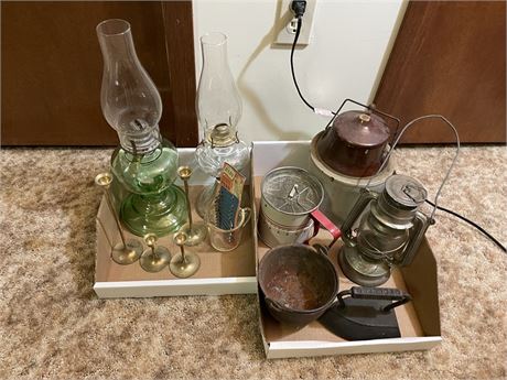 Dunkle Auction Services - Pallet Consisting Of Antique Lamps, Sifter ...