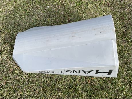 Dunkle Auction Services - Hang It Hoppers Poly Hopper To Fit Meridian ...