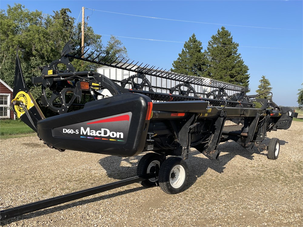 Dunkle Auction Services - 2012 MACDON D60-S Draper Header w/ 30 Ft ...