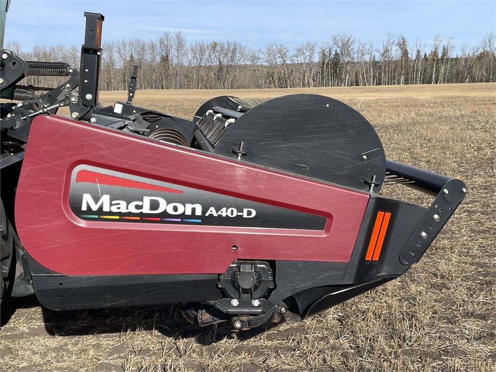 Dunkle Auction Services - 2012 MACDON A40-D 16 Ft. Hay Header, Double ...
