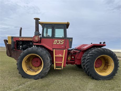 Dunkle Auction Services Inc. - 1978 VERSATILE 835 4WD Tractor, 7,423 ...