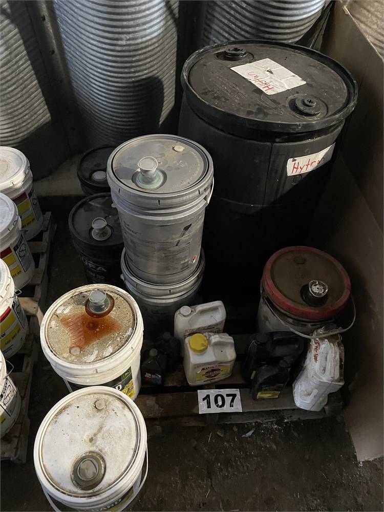 Dunkle Auction Services - Approx. 212L Drum of HYTRAN Hydraulic Oil ...
