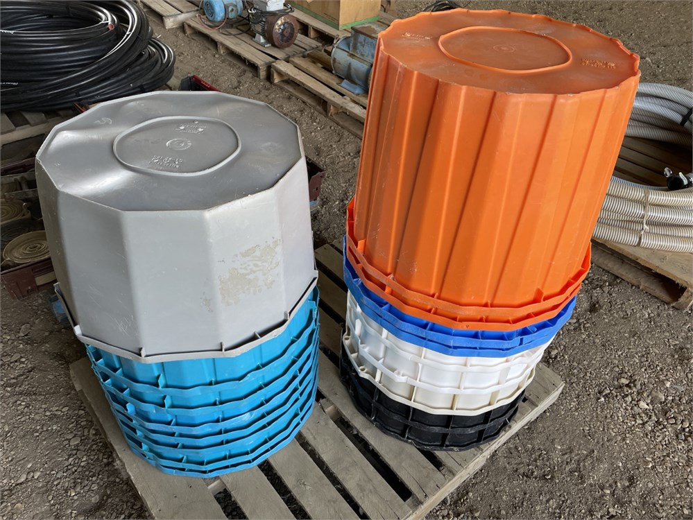 Dunkle Auction Services Inc. - Quantity of (17) Assorted Poly Mineral Tubs