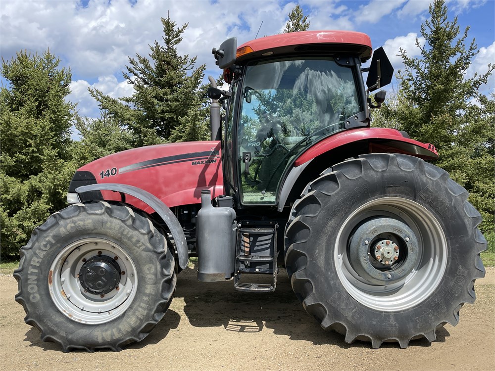 Dunkle Auction Services - 2009 CASE IH Maxxum 140 Pro MFWD Tractor ...