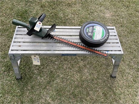 Dunkle Auction Services - 10" BLACK & DECKER 120 Volt Hedge Trimmer ...