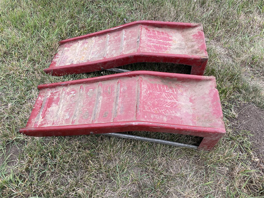 Dunkle Auction Services - Metal Shop Ramps