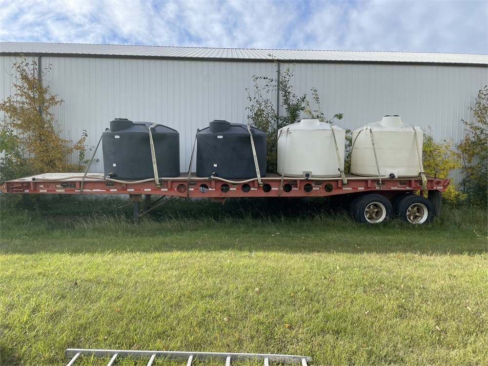 Dunkle Auction Services Inc. - 1980 KNIGHT 40 Ft. Hiboy Sprayer Trailer ...