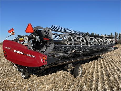 Dunkle Auction Services - 2023 MACDON FD245 Flex Draper Header, 45 Ft ...