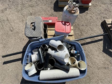 Dunkle Auction Services - Pallet Consisting Of Plastic & Steel Pipe ...