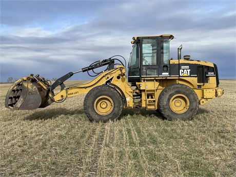 Dunkle Auction Services - 2001 CATERPILLAR 924G High Lift Wheel Loader ...