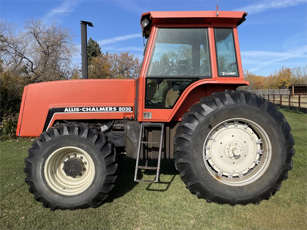 Dunkle Auction Services - 1984 ALLIS CHALMERS 8030 MFWD Tractor, 10,998 ...