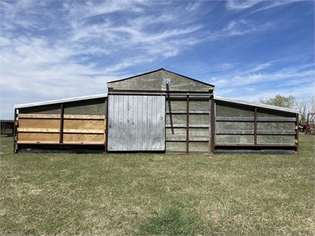 Dunkle Auction Services Inc. - 3 Piece Pipe Framed Portable Barn ...