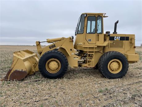 Dunkle Auction Services Inc. - 1992 CAT 936E Wheel Loader w/ 8¾ Ft ...