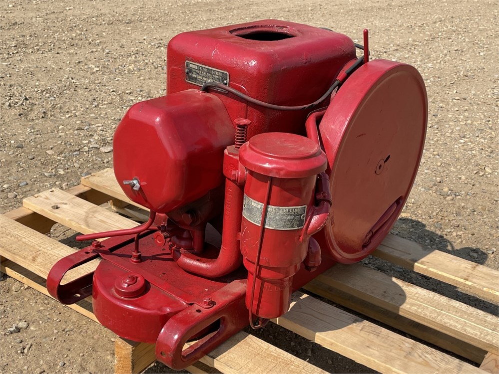 Dunkle Auction Services Inc. - INTERNATIONAL HARVESTER 1 ½ - 2 ½ HP ...