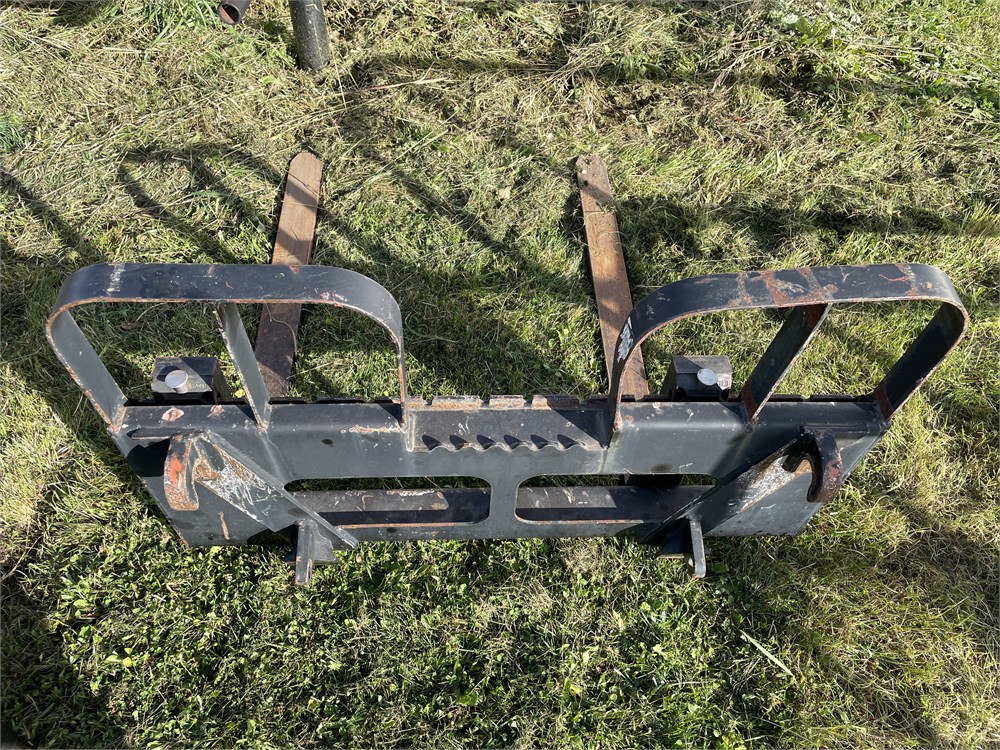 Dunkle Auction Services - HORST 48" Pallet Fork Attachment w/ Euro ...