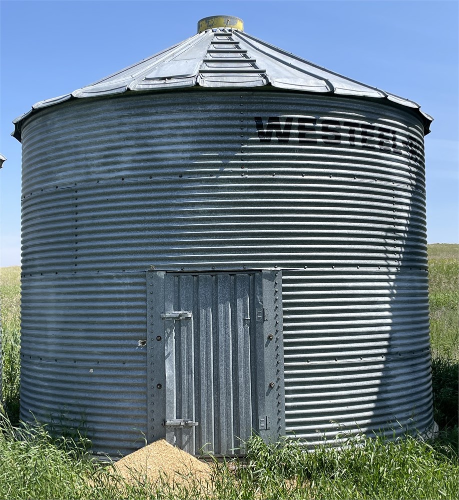 Dunkle Auction Services - WESTEEL ROSCO ±1400 Bushel 4 Ring X 14 Ft ...