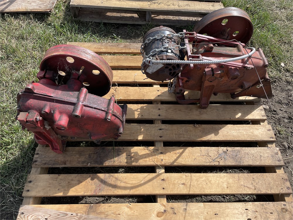 Dunkle Auction Services Inc. - (2) MONITOR Water Well Pump Jacks